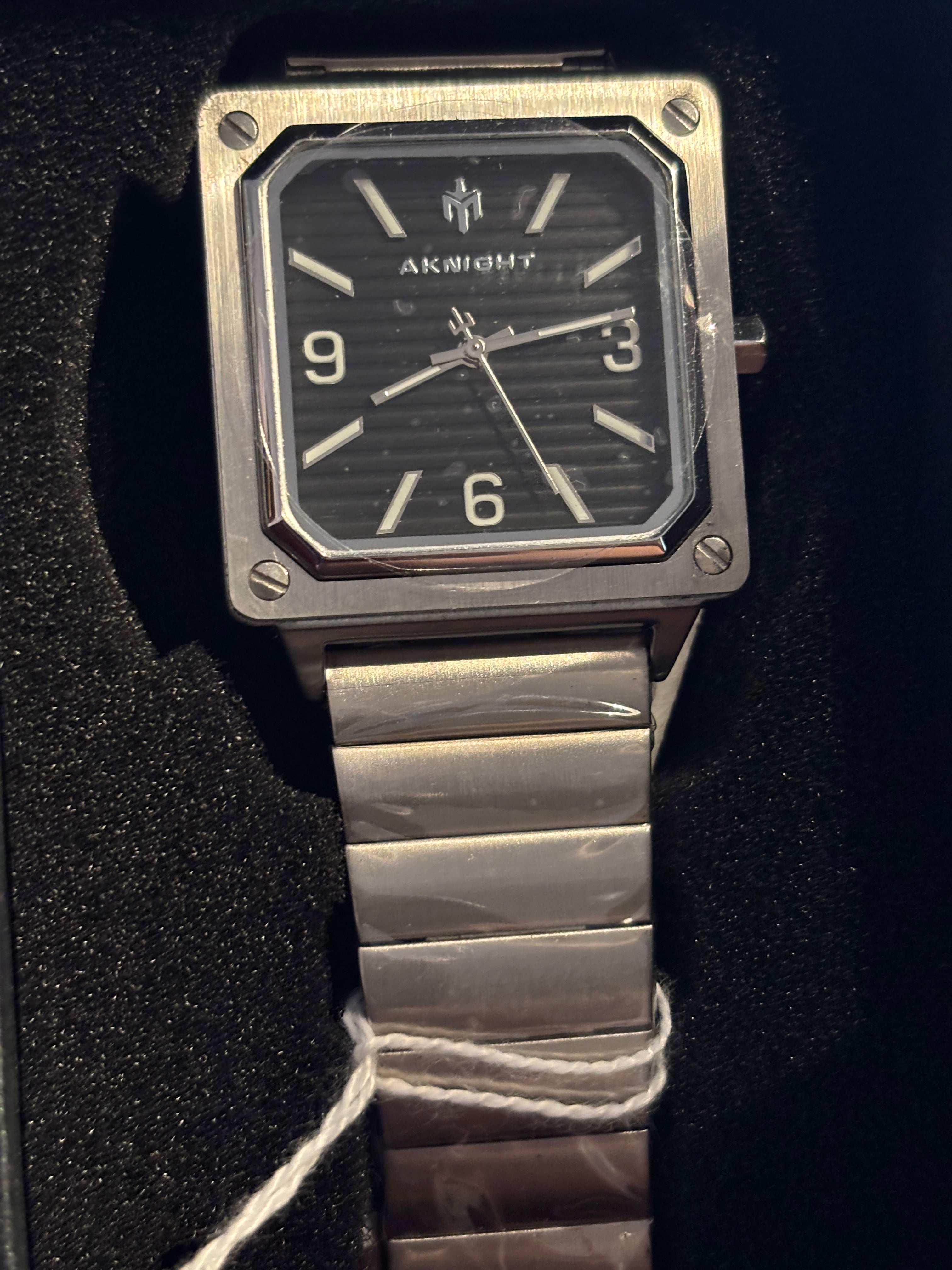 NEW Aknight 35mm Diver – White Glove Watch Company